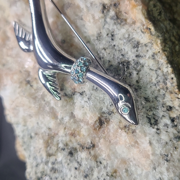 Lady Remington | Jewelry | Lr Signed Lady Remington Vintage Seal Pin ...